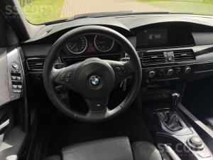Blue BMW 525 2006 in Riga, with an engine capacity of 2.50 L and mileage of 318 thousand km for 3790 €, photo 12 on AUTOMOTO.COM.LV