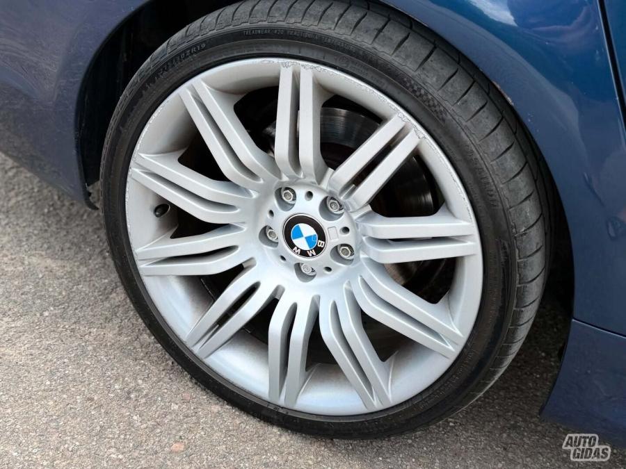 Zils BMW 525 2006 Kauņa, ar dzinēja tilpumu 2.50 L un nobraukumu 400 tūkst. km par 4400 €, foto 17 vietnē AUTOMOTO.COM.LV