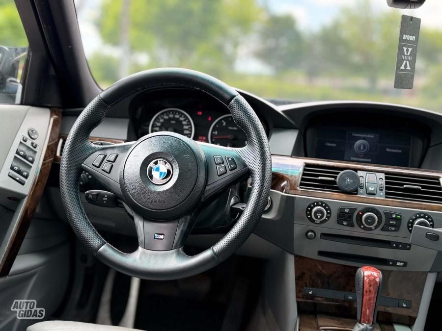 Zils BMW 525 2006 Kauņa, ar dzinēja tilpumu 2.50 L un nobraukumu 400 tūkst. km par 4400 €, foto 20 vietnē AUTOMOTO.COM.LV