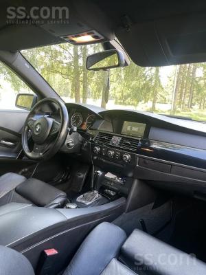 Zils BMW 525 2006 Rīga, ar dzinēja tilpumu 2.50 L un nobraukumu 313 tūkst. km par 3450 €, foto 8 vietnē AUTOMOTO.COM.LV