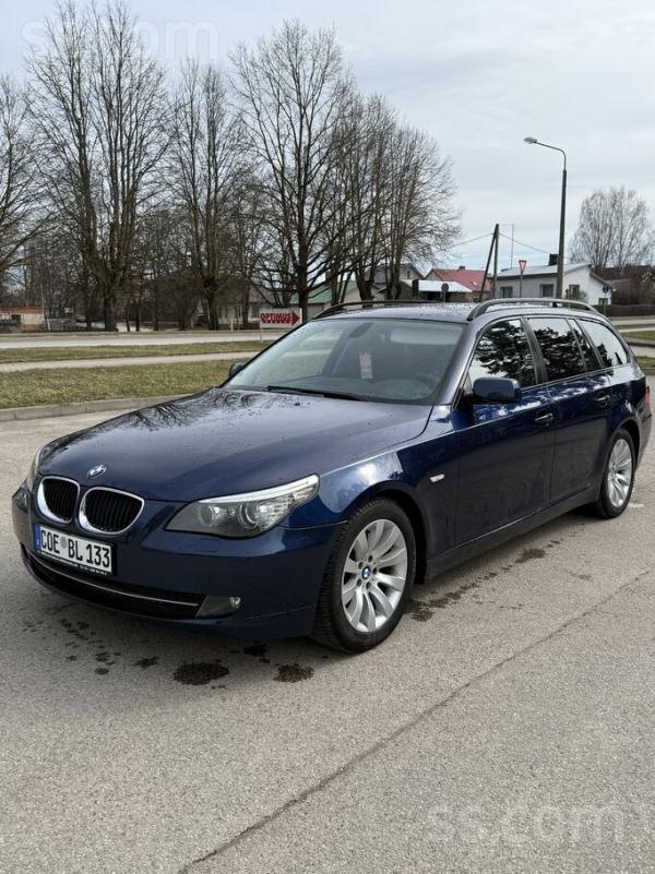 Blue BMW 525 2007 in Cesis, with an engine capacity of 3.00 L and mileage of 327 thousand km for 5150 €, photo 1 on AUTOMOTO.COM.LV