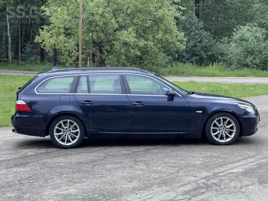 Zils BMW 525 2007 Rīga, ar dzinēja tilpumu 3.00 L un nobraukumu 301 tūkst. km par 3290 €, foto 4 vietnē AUTOMOTO.COM.LV