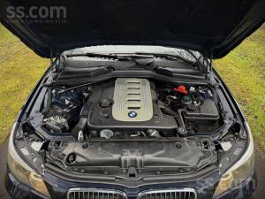 Blue BMW 525 2007 in Riga, with an engine capacity of 3.00 L and mileage of 0 thousand km for 4999 €, photo 13 on AUTOMOTO.COM.LV