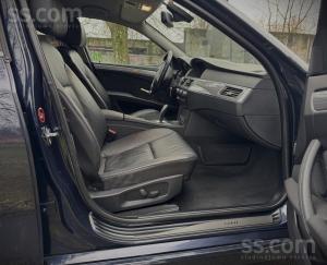 Blue BMW 525 2007 in Riga, with an engine capacity of 3.00 L and mileage of 0 thousand km for 4999 €, photo 19 on AUTOMOTO.COM.LV