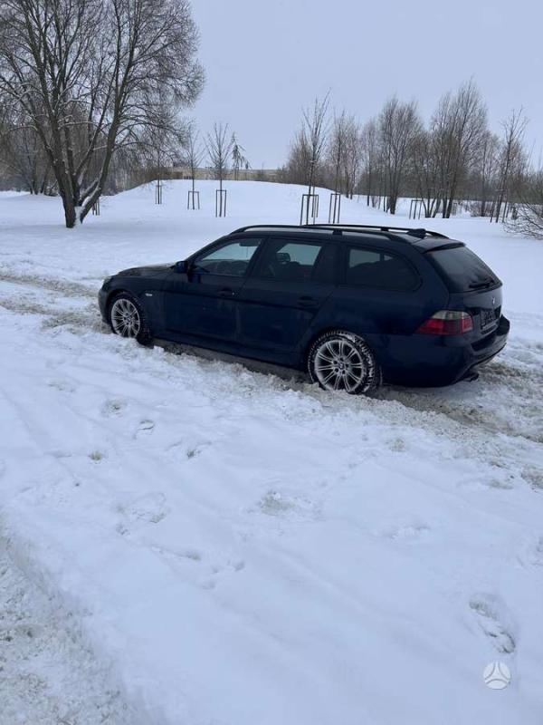 Blue BMW 525 2007 in Panevezys, with an engine capacity of 2.50 L and mileage of 421 thousand km for 3800 €, photo 5 on AUTOMOTO.COM.LV
