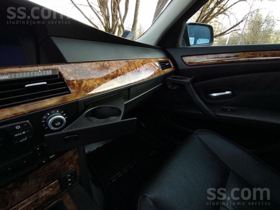 Zils BMW 525 2007 Rīga, ar dzinēja tilpumu 3.00 L un nobraukumu 345 tūkst. km par 4900 €, foto 5 vietnē AUTOMOTO.COM.LV