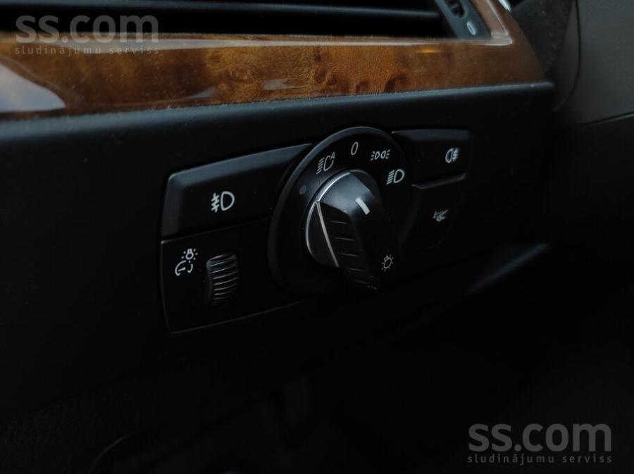 Zils BMW 525 2007 Rīga, ar dzinēja tilpumu 3.00 L un nobraukumu 345 tūkst. km par 4900 €, foto 7 vietnē AUTOMOTO.COM.LV