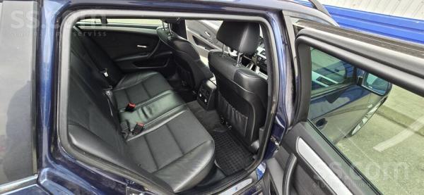 Blue BMW 525 2007 in Jelgava, with an engine capacity of 3.00 L and mileage of 374 thousand km for 5700 €, photo 6 on AUTOMOTO.COM.LV