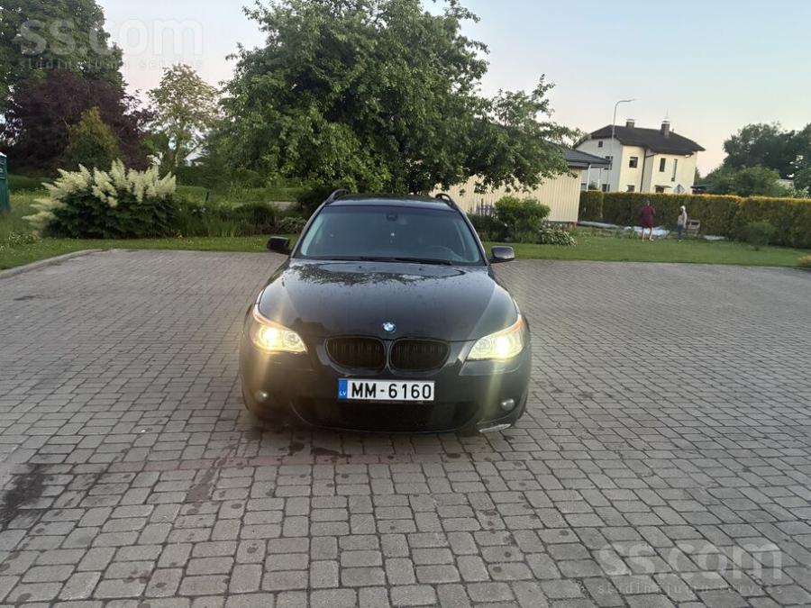 Blue BMW 525 2007 in Liepaja, with an engine capacity of 2.50 L and mileage of 421 thousand km for 3900 €, photo 9 on AUTOMOTO.COM.LV