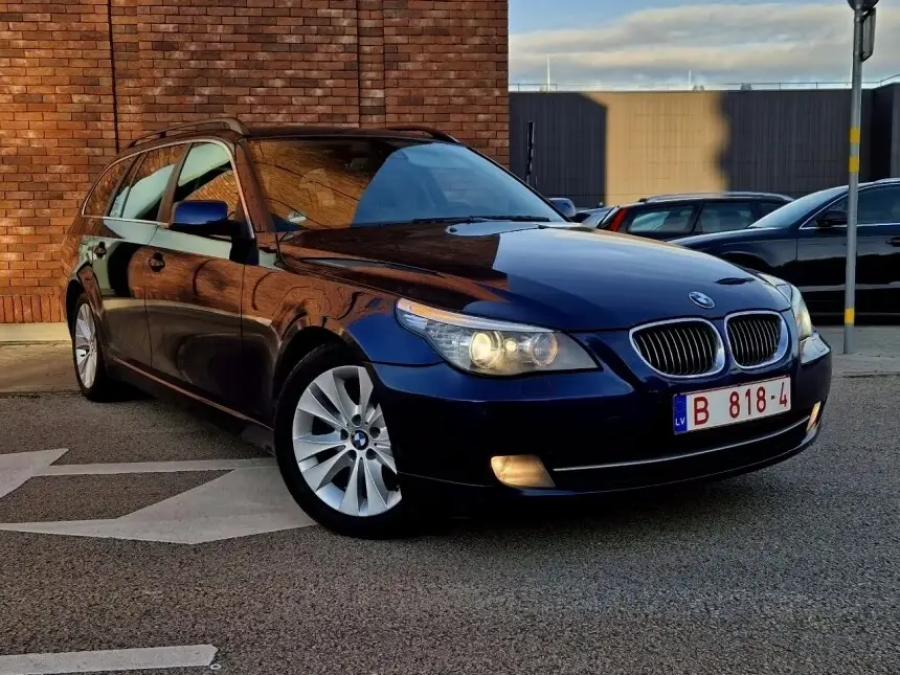 Blue BMW 525 2007 in Riga, with an engine capacity of 3.00 L and mileage of 0 thousand km for 6590 €, photo 4 on AUTOMOTO.COM.LV