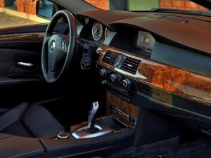 Blue BMW 525 2007 in Riga, with an engine capacity of 3.00 L and mileage of 0 thousand km for 6590 €, photo 14 on AUTOMOTO.COM.LV