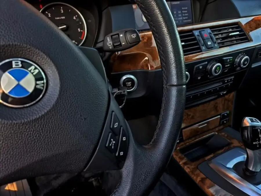 Blue BMW 525 2007 in Riga, with an engine capacity of 3.00 L and mileage of 0 thousand km for 6590 €, photo 19 on AUTOMOTO.COM.LV