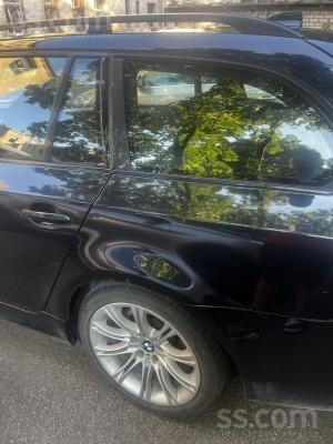 Zils BMW 525 2007 Rīga, ar dzinēja tilpumu 3.00 L un nobraukumu 403 tūkst. km par 5300 €, foto 8 vietnē AUTOMOTO.COM.LV