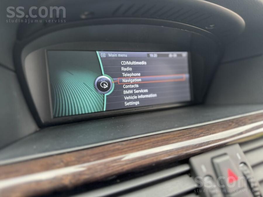 Zils BMW 525 2007 Jelgava, ar dzinēja tilpumu 3.00 L un nobraukumu 412 tūkst. km par 6900 €, foto 23 vietnē AUTOMOTO.COM.LV