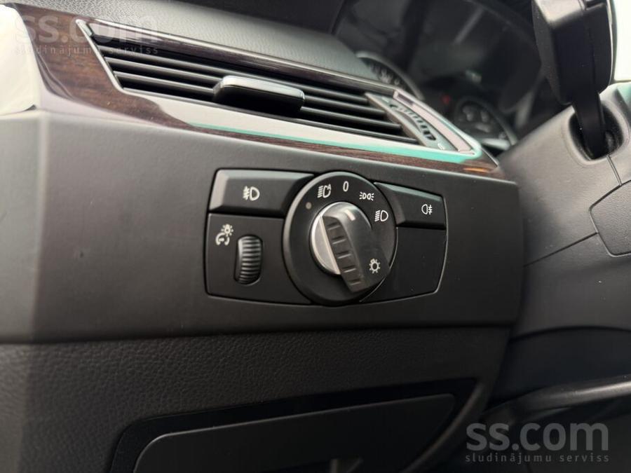 Blue BMW 525 2007 in Riga, with an engine capacity of 3.00 L and mileage of 0 thousand km for 4999 €, photo 12 on AUTOMOTO.COM.LV