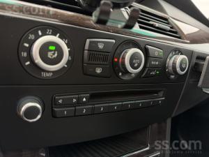 Blue BMW 525 2007 in Riga, with an engine capacity of 3.00 L and mileage of 0 thousand km for 4999 €, photo 15 on AUTOMOTO.COM.LV