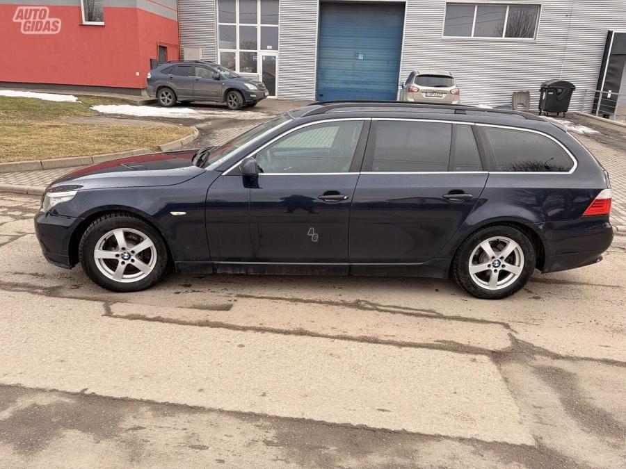 Zils BMW 525 2008 Šauļi, ar dzinēja tilpumu 3.00 L un nobraukumu 340 tūkst. km par 3000 €, foto 4 vietnē AUTOMOTO.COM.LV