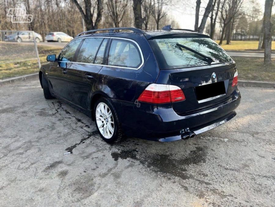Blue BMW 525 2008 in Vilnius, with an engine capacity of 2.50 L and mileage of 376 thousand km for 3200 €, photo 6 on AUTOMOTO.COM.LV