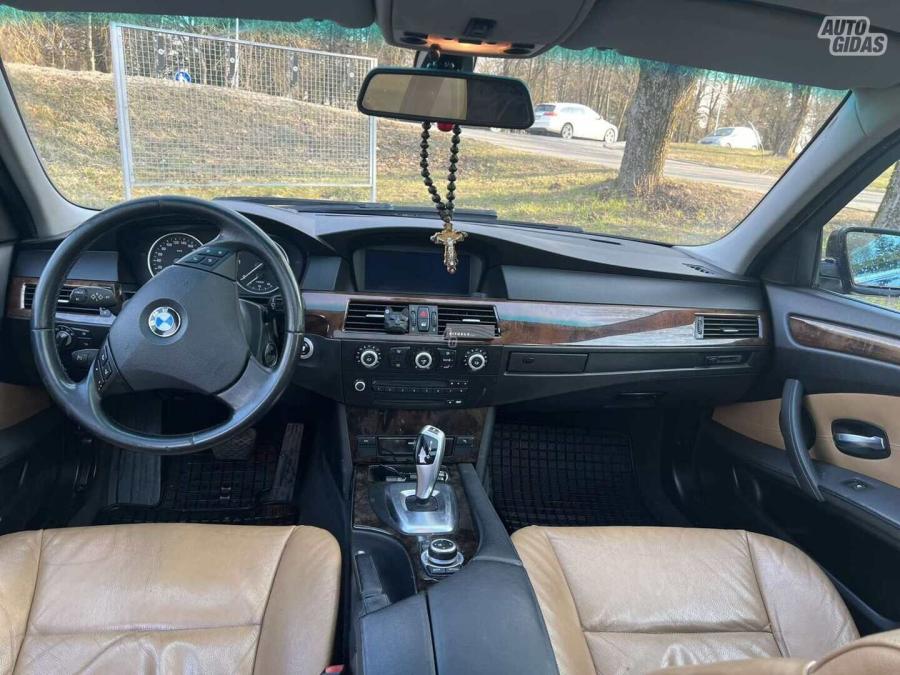 Blue BMW 525 2008 in Vilnius, with an engine capacity of 2.50 L and mileage of 376 thousand km for 3200 €, photo 9 on AUTOMOTO.COM.LV