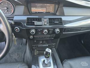 Zils BMW 525 2008 Alīta, ar dzinēja tilpumu 2.50 L un nobraukumu 430 tūkst. km par 3850 €, foto 13 vietnē AUTOMOTO.COM.LV