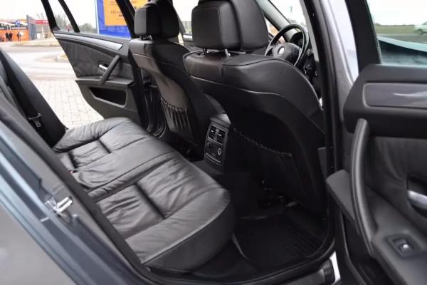 Zils BMW 525 2008 Jēkabpils, ar dzinēja tilpumu 3.00 L un nobraukumu 277 tūkst. km par 6150 €, foto 10 vietnē AUTOMOTO.COM.LV