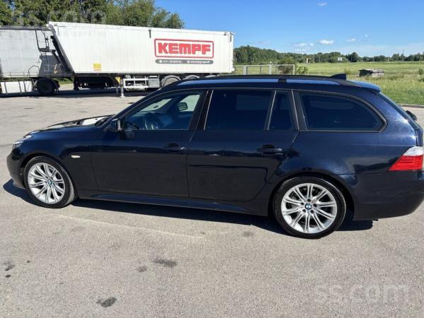 Blue BMW 525 2008 in Tukums, with an engine capacity of 3.00 L and mileage of 408 thousand km for 4235 €, photo 5 on AUTOMOTO.COM.LV
