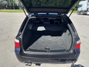 Blue BMW 525 2008 in Tukums, with an engine capacity of 3.00 L and mileage of 408 thousand km for 4235 €, photo 10 on AUTOMOTO.COM.LV