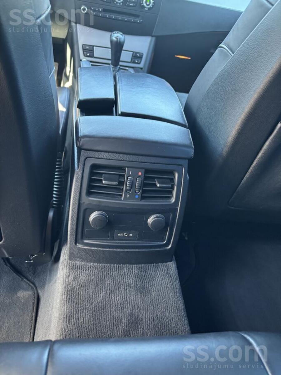 Blue BMW 525 2008 in Tukums, with an engine capacity of 3.00 L and mileage of 408 thousand km for 4235 €, photo 14 on AUTOMOTO.COM.LV