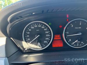Blue BMW 525 2008 in Tukums, with an engine capacity of 3.00 L and mileage of 408 thousand km for 4235 €, photo 15 on AUTOMOTO.COM.LV