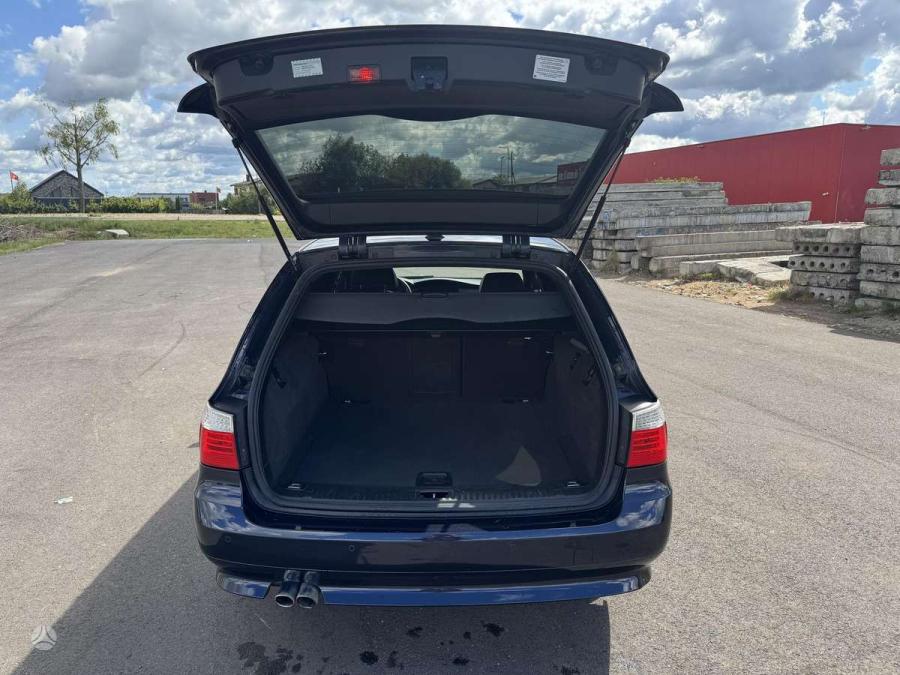 Zils BMW 525 2008 Kauņa, ar dzinēja tilpumu 2.99 L un nobraukumu 403 tūkst. km par 4500 €, foto 8 vietnē AUTOMOTO.COM.LV