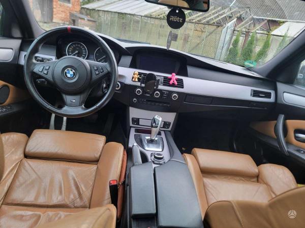 Zils BMW 525 2009 Ariogala, ar dzinēja tilpumu 2.99 L un nobraukumu 330 tūkst. km par 6000 €, foto 3 vietnē AUTOMOTO.COM.LV