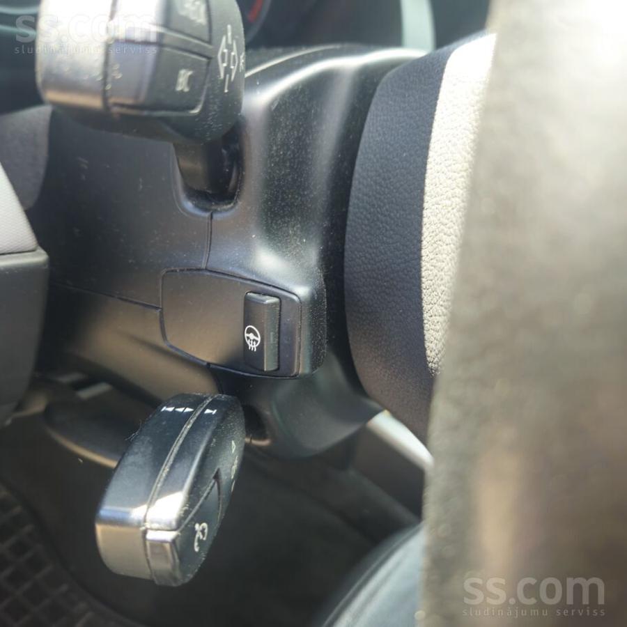 Blue BMW 525 2009 in Ogre, with an engine capacity of 3.00 L and mileage of 317 thousand km for 7300 €, photo 10 on AUTOMOTO.COM.LV