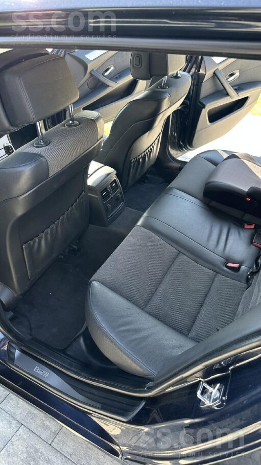 Zils BMW 525 2009 Rīga, ar dzinēja tilpumu 3.00 L un nobraukumu 300 tūkst. km par 4250 €, foto 9 vietnē AUTOMOTO.COM.LV
