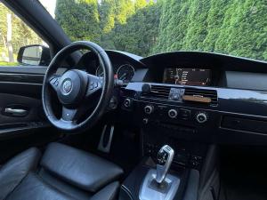 Zils BMW 525 2009 Viļņa, ar dzinēja tilpumu 2.99 L un nobraukumu 393 tūkst. km par 7500 €, foto 26 vietnē AUTOMOTO.COM.LV