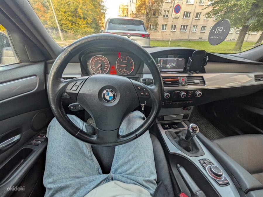 Blue BMW 525 2009 in Narva, with an engine capacity of 3.00 L and mileage of 277 thousand km for 3299 €, photo 5 on AUTOMOTO.COM.LV