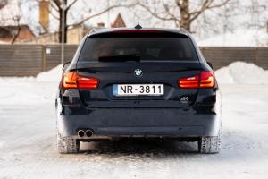Zils BMW 525 2010 Rīga, ar dzinēja tilpumu 3.00 L un nobraukumu 299 tūkst. km par 8800 €, foto 5 vietnē AUTOMOTO.COM.LV