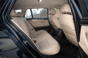 Zils BMW 525 2010 Rīga, ar dzinēja tilpumu 3.00 L un nobraukumu 299 tūkst. km par 8800 €, foto 9 vietnē AUTOMOTO.COM.LV