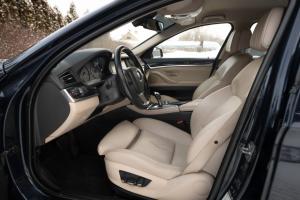 Zils BMW 525 2010 Rīga, ar dzinēja tilpumu 3.00 L un nobraukumu 299 tūkst. km par 8800 €, foto 12 vietnē AUTOMOTO.COM.LV