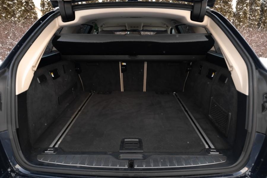 Zils BMW 525 2010 Rīga, ar dzinēja tilpumu 3.00 L un nobraukumu 299 tūkst. km par 8800 €, foto 19 vietnē AUTOMOTO.COM.LV