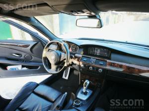 Zils BMW 525 2010 Rīga, ar dzinēja tilpumu 3.00 L un nobraukumu 405 tūkst. km par 6300 €, foto 14 vietnē AUTOMOTO.COM.LV