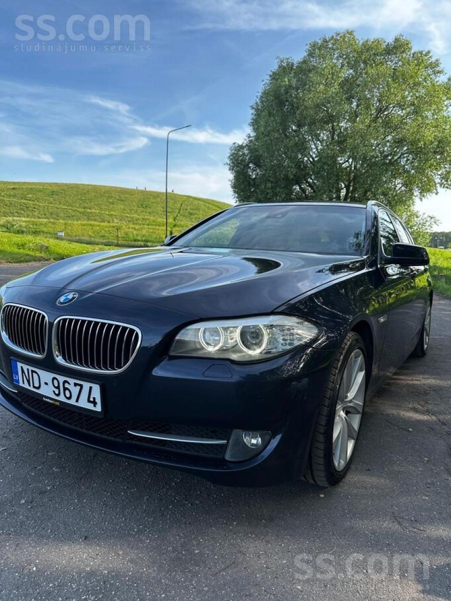 Blue BMW 525 2011 in Riga, with an engine capacity of 2.50 L and mileage of 340 thousand km for 2350 €, photo 1 on AUTOMOTO.COM.LV