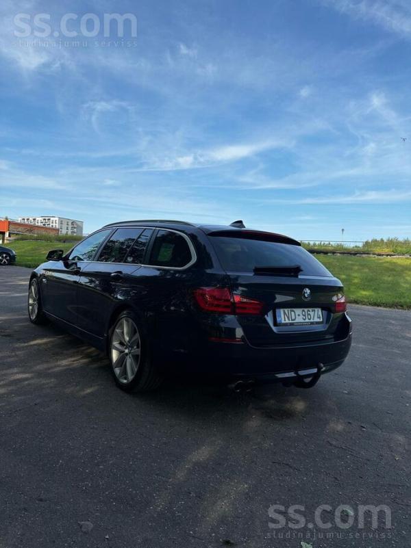 Blue BMW 525 2011 in Riga, with an engine capacity of 2.50 L and mileage of 340 thousand km for 2350 €, photo 9 on AUTOMOTO.COM.LV