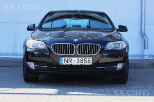 Blue BMW 525 2011 in Riga, with an engine capacity of 3.00 L and mileage of 0 thousand km for 6995 €, photo 4 on AUTOMOTO.COM.LV