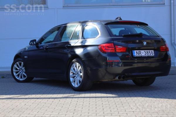 Blue BMW 525 2011 in Riga, with an engine capacity of 3.00 L and mileage of 0 thousand km for 6995 €, photo 4 on AUTOMOTO.COM.LV