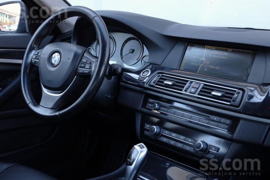 Blue BMW 525 2011 in Riga, with an engine capacity of 3.00 L and mileage of 0 thousand km for 6995 €, photo 11 on AUTOMOTO.COM.LV