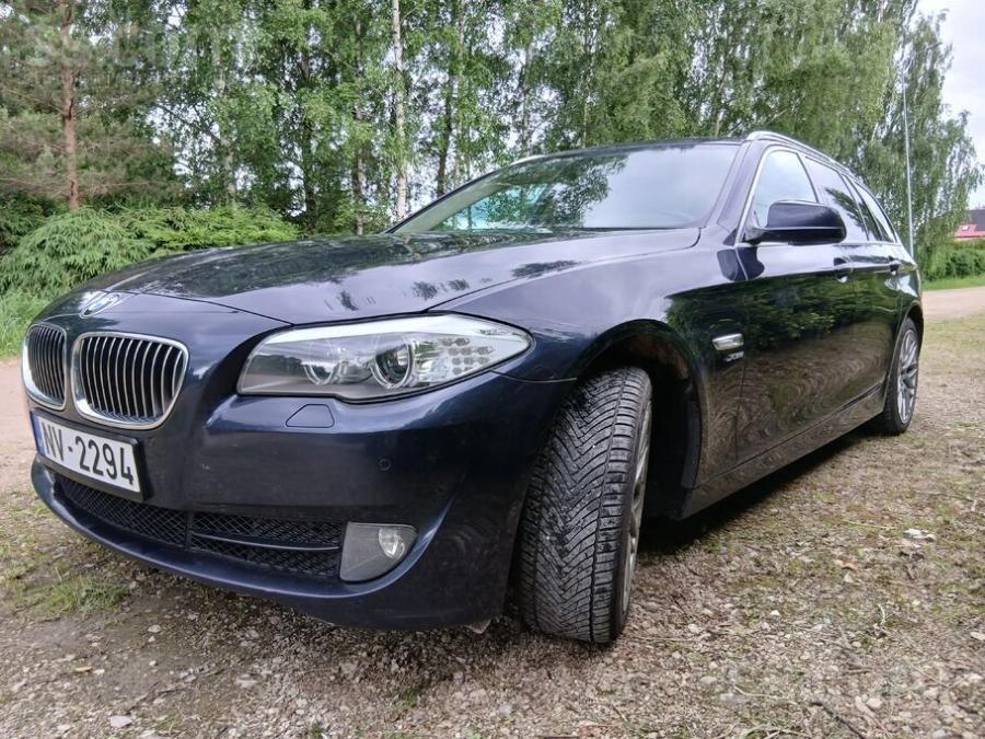 Blue BMW 525 2011 in Rezekne, with an engine capacity of 2.00 L and mileage of 349 thousand km for 7950 €, photo 4 on AUTOMOTO.COM.LV