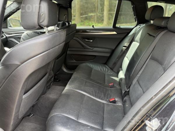 Blue BMW 525 2011 in Riga, with an engine capacity of 3.00 L and mileage of 344 thousand km for 10500 €, photo 6 on AUTOMOTO.COM.LV