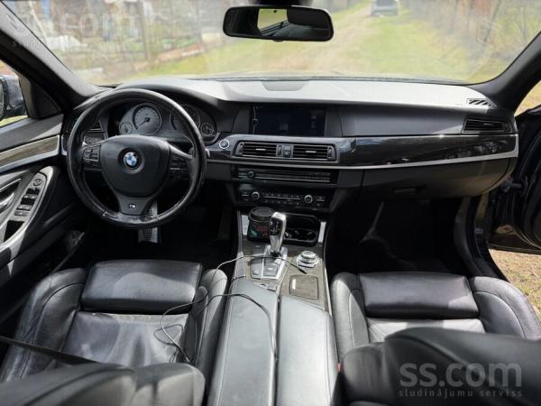 Blue BMW 525 2011 in Riga, with an engine capacity of 3.00 L and mileage of 344 thousand km for 10500 €, photo 9 on AUTOMOTO.COM.LV