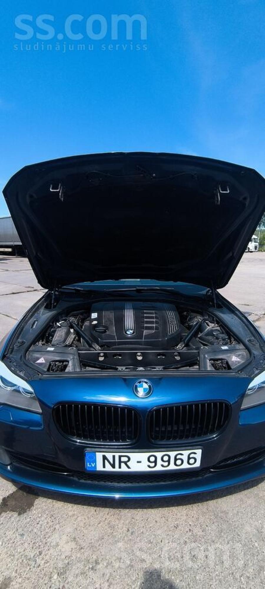 Zils BMW 525 2011 Daugavpils, ar dzinēja tilpumu 3.00 L un nobraukumu 310 tūkst. km par 8500 €, foto 18 vietnē AUTOMOTO.COM.LV