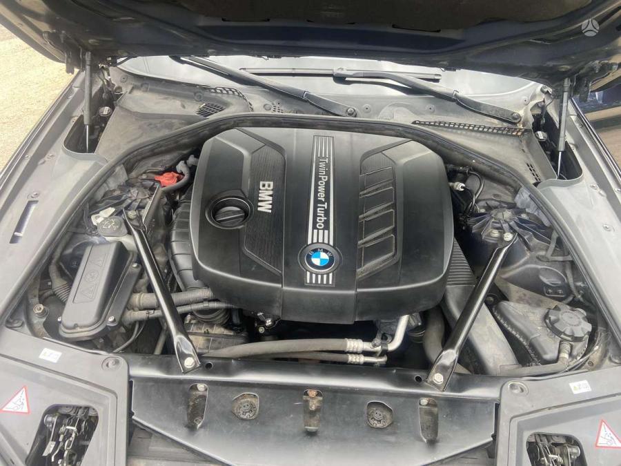 Blue BMW 525 2011 in Vilkaviskis, with an engine capacity of 2.00 L and mileage of 227 thousand km for 7750 €, photo 10 on AUTOMOTO.COM.LV